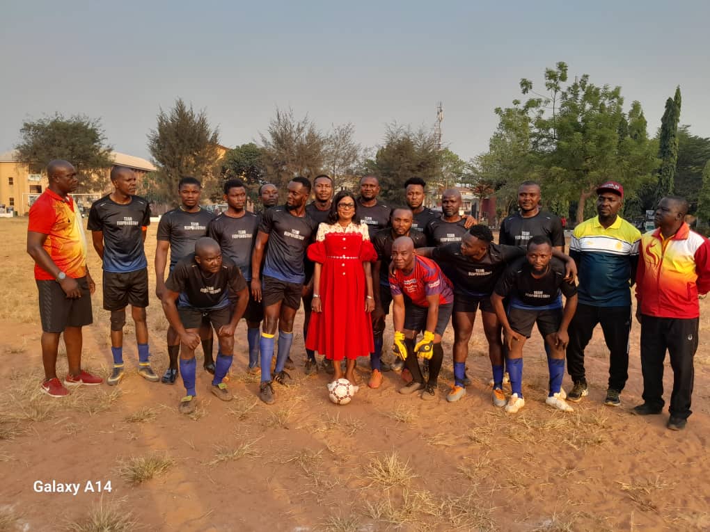 Rector kicks off Novelty Football match to mark Fedpoly Oko 19th ...